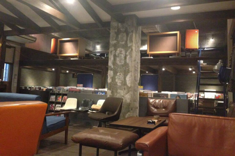 Recoyaおすすめ！レコードが聴けるカフェ・バー・レストラン - Recoya(レコヤ)