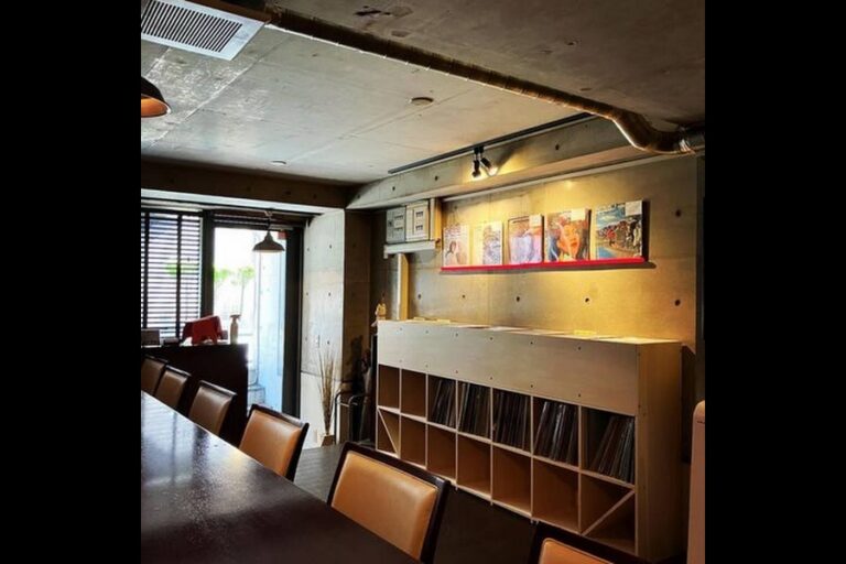 Recoyaおすすめ！レコードが聴けるカフェ・バー・レストラン - Recoya(レコヤ)